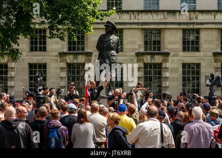 Phil Campion A Former British Army SAS Soldier Leads A Group Of Army ...