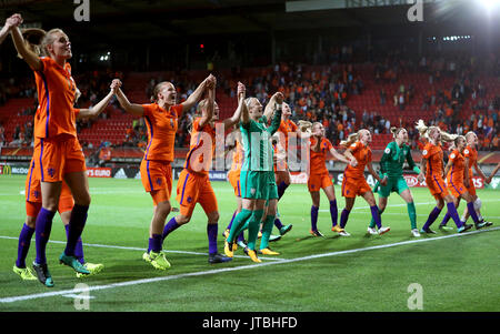England players celebrate with their fans after defeating Croatia 4-2 ...