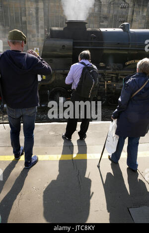 LMS Fowler Royal Scot Class 4-6-0, No.6161, The Kings Own in original ...