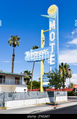Abandoned Motel Nevada Stock Photo - Alamy
