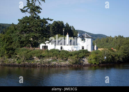 Bona Lighthouse Lochend Scotland a building at the end of Loch Dochfour ...