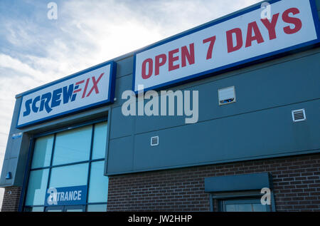 Screwfix, warehouse, shop, open 7 days a week, Fakenham, Industrial ...