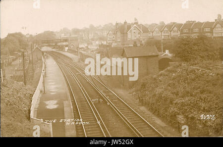 Waddon railway station (postcard Stock Photo - Alamy