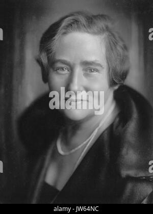 Betsy Culp (1925 Stock Photo - Alamy