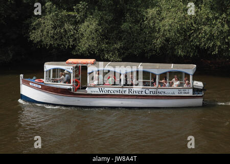 “The Earl” cruise boat on the river Severn in Worcester with Worcester ...