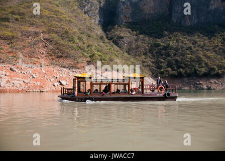 Excursion boat on Goddess Stream, tributary of the Yangtze River, China ...
