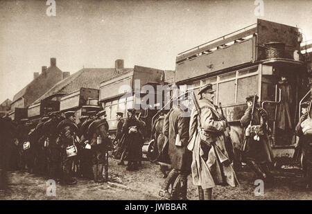 British soldiers boarding buses, Western Front, WW1 Stock Photo - Alamy