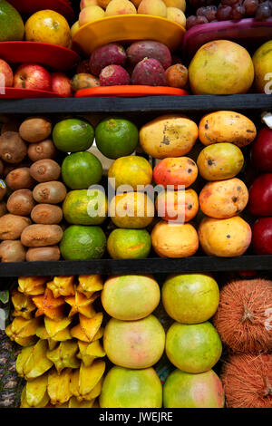 Exotic fruit at fruit juice stall, Mercado Lanza, La Paz, Bolivia ...