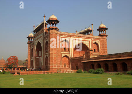 The Great Gate Taj Mahal India Agra Palace Stock Photo - Alamy