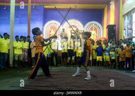 Kolkata, India. 13th Aug, 2017. Bharat Sevasaram Sangha sanyassi or ...