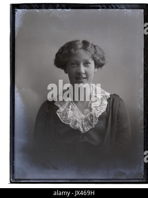 Mrs Collett, 13 Nov 1913 (16395736339 Stock Photo - Alamy