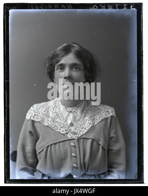 Miss Harrison, 13 Nov 1914 (17535741406 Stock Photo - Alamy