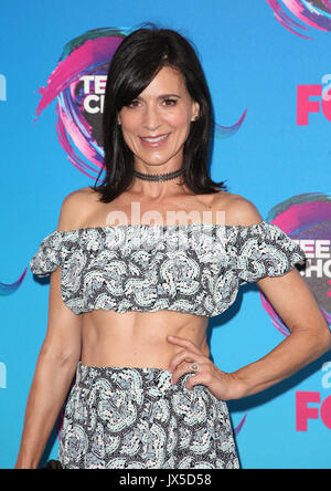 LOS ANGELES - AUGUST 13: Perrey Reeves at FOX's 'Teen Choice 2017' at ...