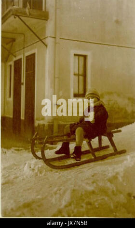 Fran Vesel - Na sankah Stock Photo - Alamy