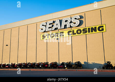 A Sears retail store with a "Store Closing" banner in Hagerstown ...