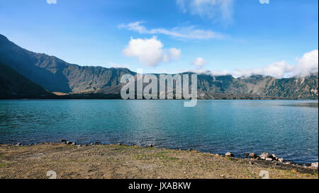 Panorama of Segara Anak on Mount Rinjani Crater Lake Stock Photo - Alamy