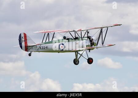 AVRO TUTOR 1930'S RAF TRAINER AIRCRAFT AND PILOT,SH Stock Photo - Alamy