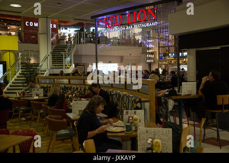 Wetherspoon Red Lion bar restaurant pub, Gatwick airport north terminal ...
