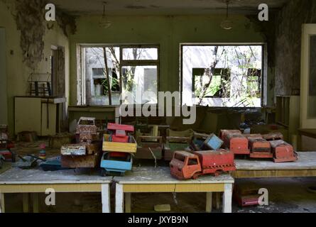 Pripyat abandoned nursery school chernobyl exclusion zone Stock Photo ...