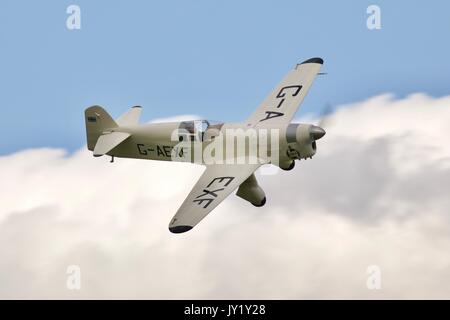 Vintage 1936 Percival Mew Gull Aircraft in flight Stock Photo - Alamy
