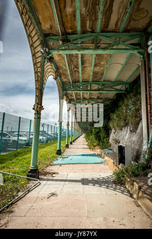 Marine Parade arches on Brighton seafront Stock Photo - Alamy