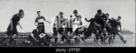 RUGBY WELSH PLAYERS IN ACTION 24 MARCH 1961 Stock Photo - Alamy