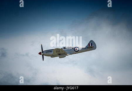 Spitfire PR XIX in RAF photo reconnaissance blue and D-Day stripes ...