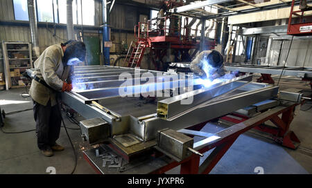 KOMA Modular, Vizovice. 16th Aug, 2017. Production of the container ...