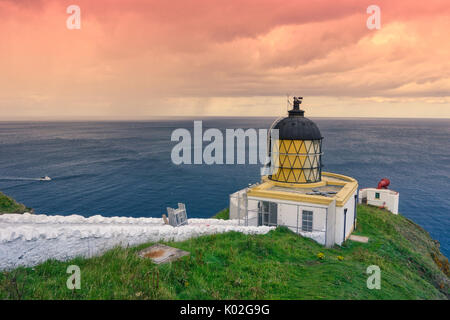 St Abb's Head Lighthouse, Berwickshire, Scotland Stock Photo - Alamy