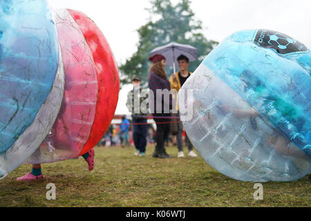 Children playing bubble-fighting at the 2017 Green Man Festival in ...