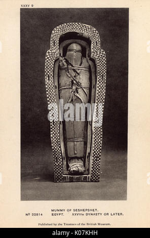 Egyptian Mummy in British Museum, London - Horemheb Stock Photo - Alamy