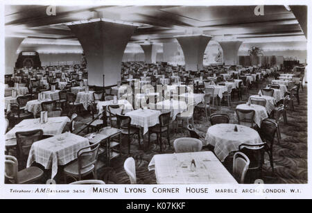 A Lyons Corner House Stock Photo - Alamy