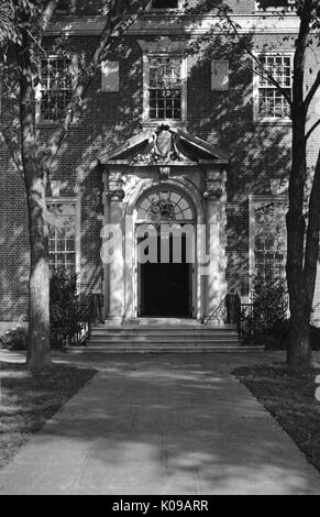 The Alumni Memorial Building on the campus of Lehigh University in ...