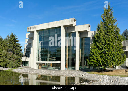 The UBC Museum of Anthropology building designed by Arthur Erickson ...