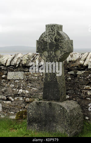 celtic cross on the island of orkney Stock Photo - Alamy