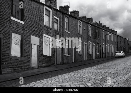 Basil Street, Colne, Lancashire, England, UK: steep cobbled street of ...