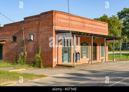 The small rural post office building in Matthews, Alabama, USA that ...