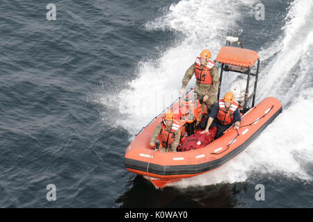 170818-A-RW053-017 A rescue boat from U.S. Army Vessel (USAV) Major ...