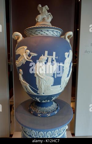 Apotheosis of Homer vase, John Flaxman designer, Josiah Wedgwood ...