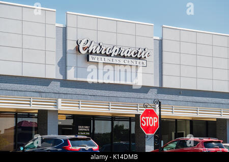 A chiropractic business in a strip mall in Oklahoma City, Oklahoma, USA ...