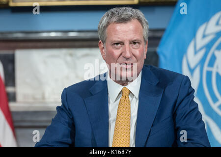 Following his meeting with NYC Mayor Bill de Blasio, UN Secretary ...