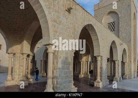 Mosque in Sheik Shazly (humaithara), Upper Egypt Stock Photo - Alamy