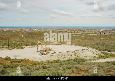 Oil bump equipment working near the Carrizo Plain area at California ...
