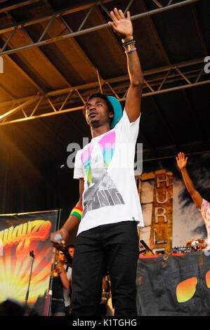 Shwayze performing 2008 Vans Warped Tour Coors Amphitheater San Diego ...
