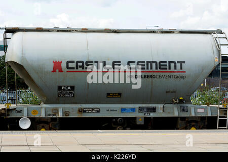 Castle Cement wagons on a train, Leicester, UK Stock Photo - Alamy