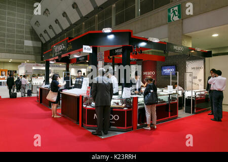 Visitors gather during the Japan Jewellery Fair 2017 in Tokyo Big Sight ...