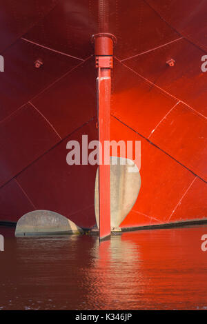 Detail of red ship hull and propeller in a Shipyard Stock Photo - Alamy