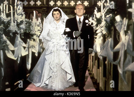SPENCER TRACY, ELIZABETH TAYLOR, FATHER OF THE BRIDE, 1950 Stock Photo ...
