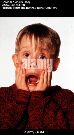 HOME ALONE MACAULAY CULKIN Date: 1990 Stock Photo - Alamy