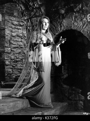 MACBETH DAME JUDITH ANDERSON AS LADY MACBETH Stock Photo - Alamy